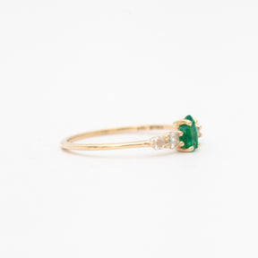 Pear Emerald Bellatrix Ring – No.3