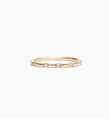 Diamond Dot Ring – No.3